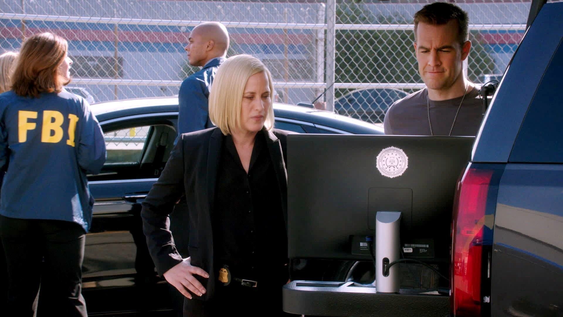 Watch CSI: Cyber • Season 1 Full Episodes Online - Plex