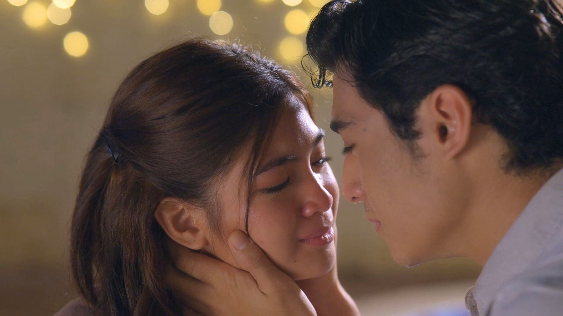 Watch The Rain in España • Season 1 Full Episodes Online - Plex