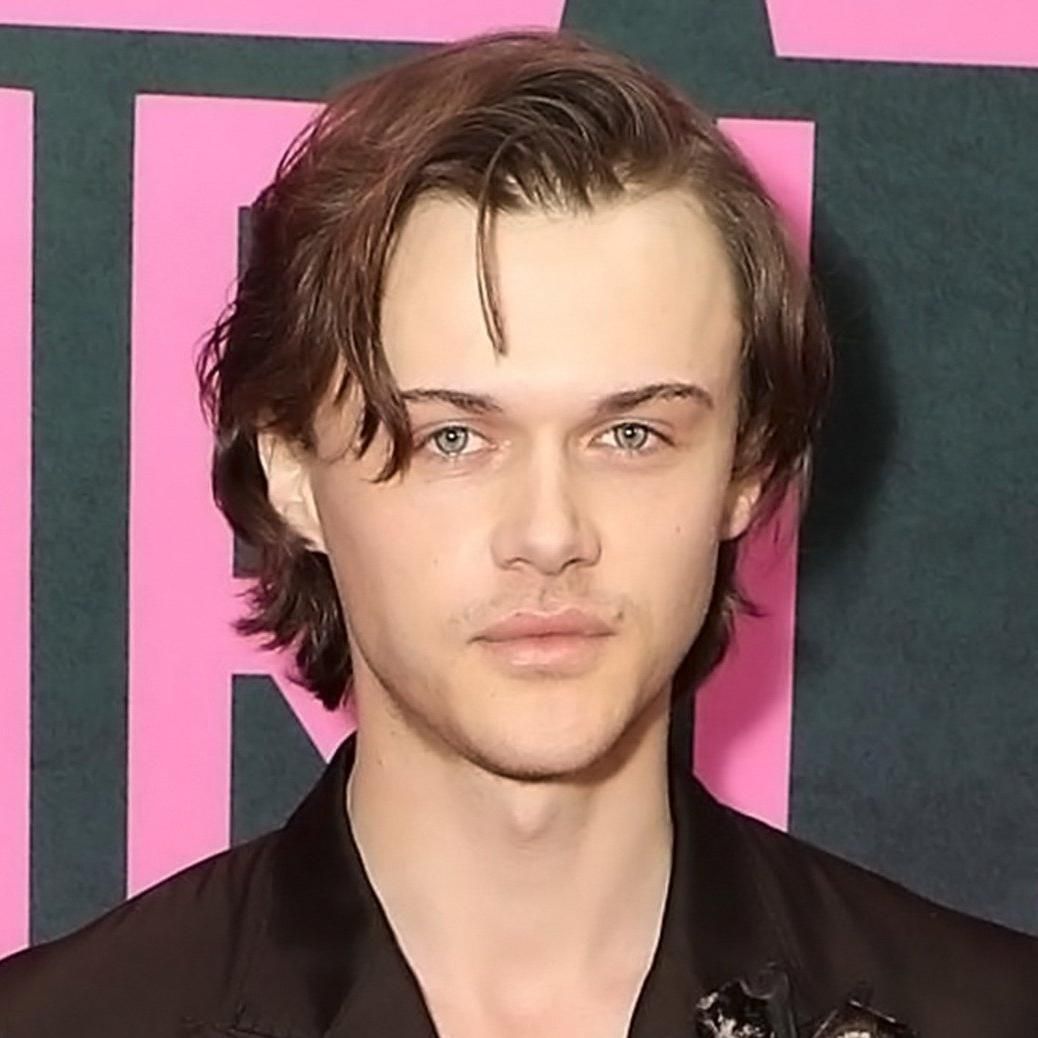 Watch The Summer I Turned Pretty - Season 2 • Episode 6 - Love Fest Full Episode Online - Plex