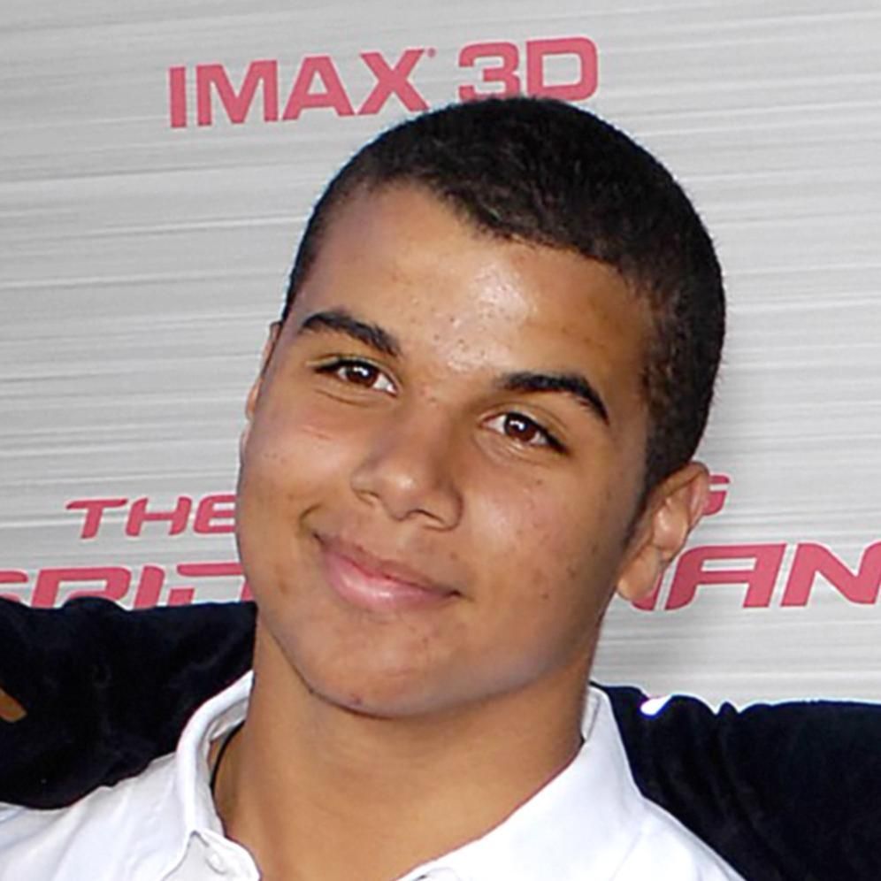 Watch Under Fire (2025) Full Movie Online - Plex