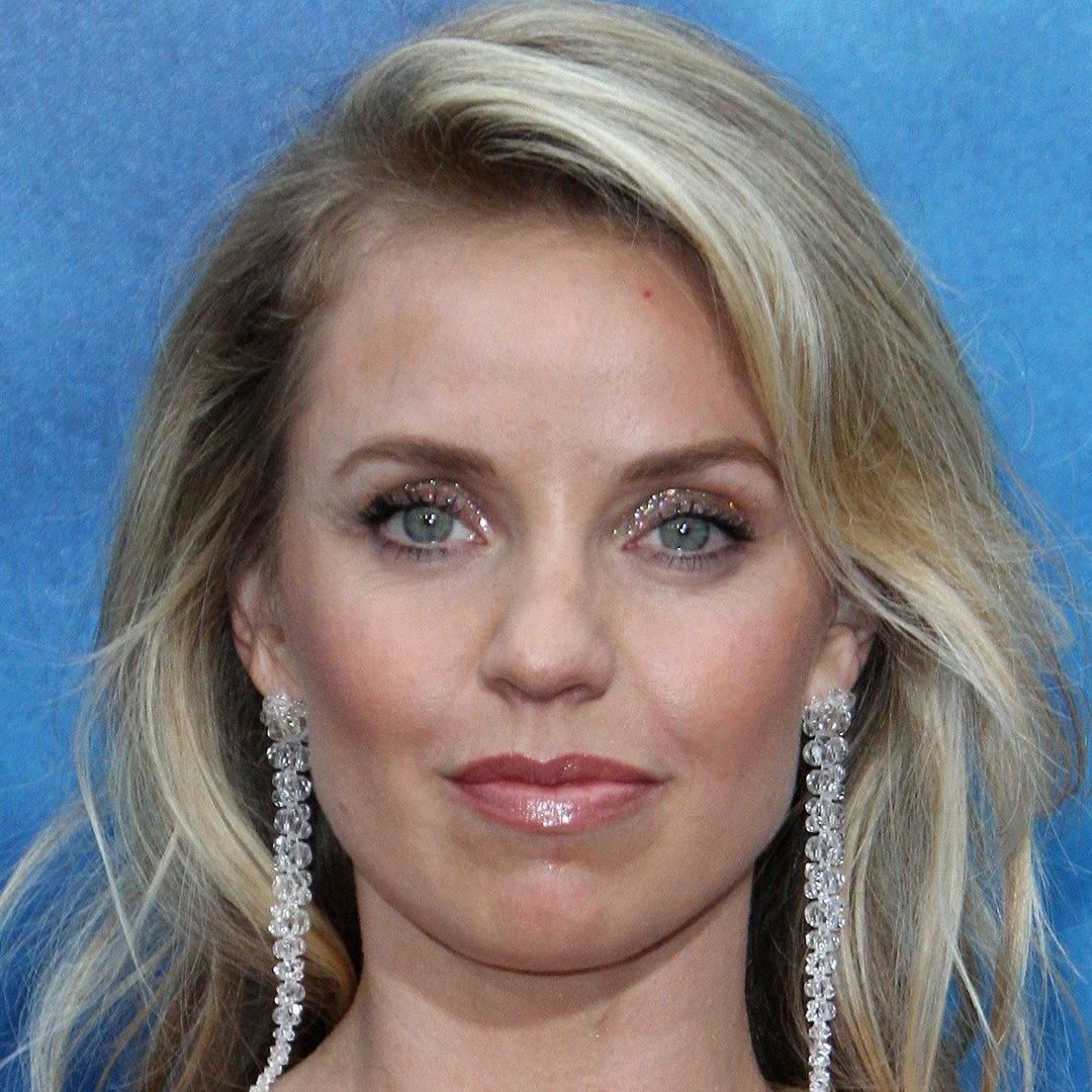 Watch Pan Am (2011) TV Series Free Online - Plex