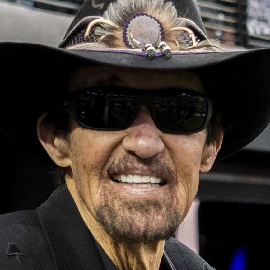 Watch Cars (2006) Full Movie Online - Plex