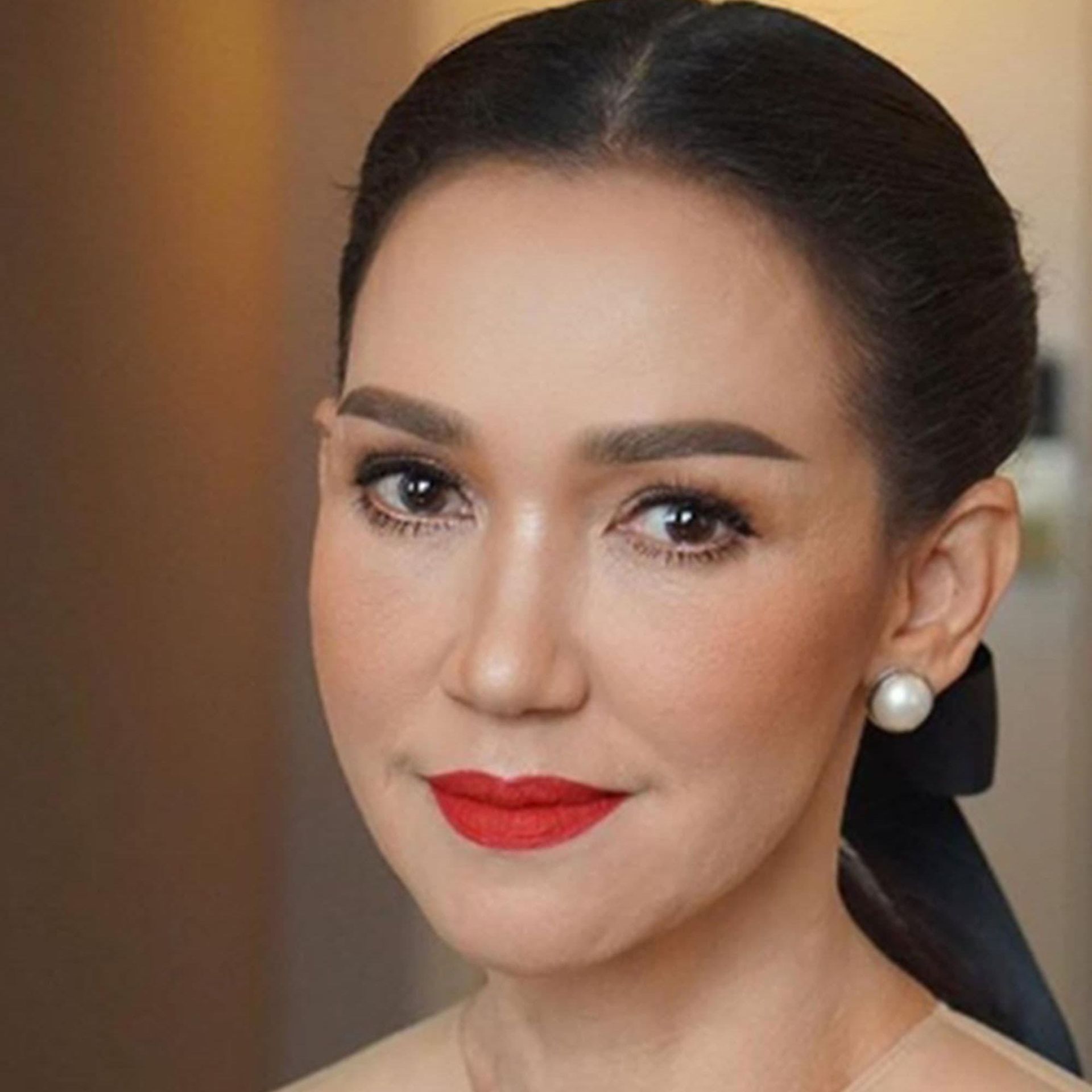 Blank • Season 1 - Plex