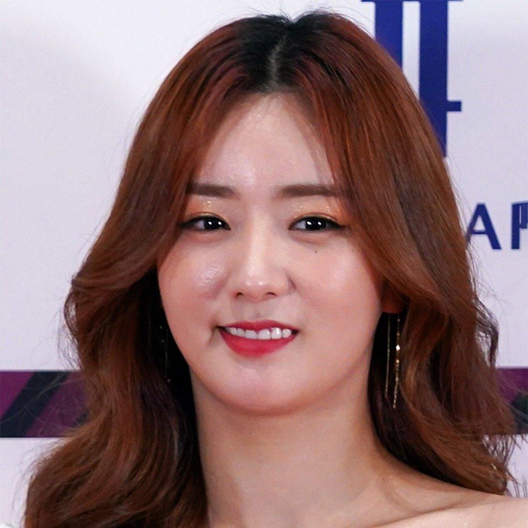 Eden, Descendants of Instinct • Season 1 - Plex