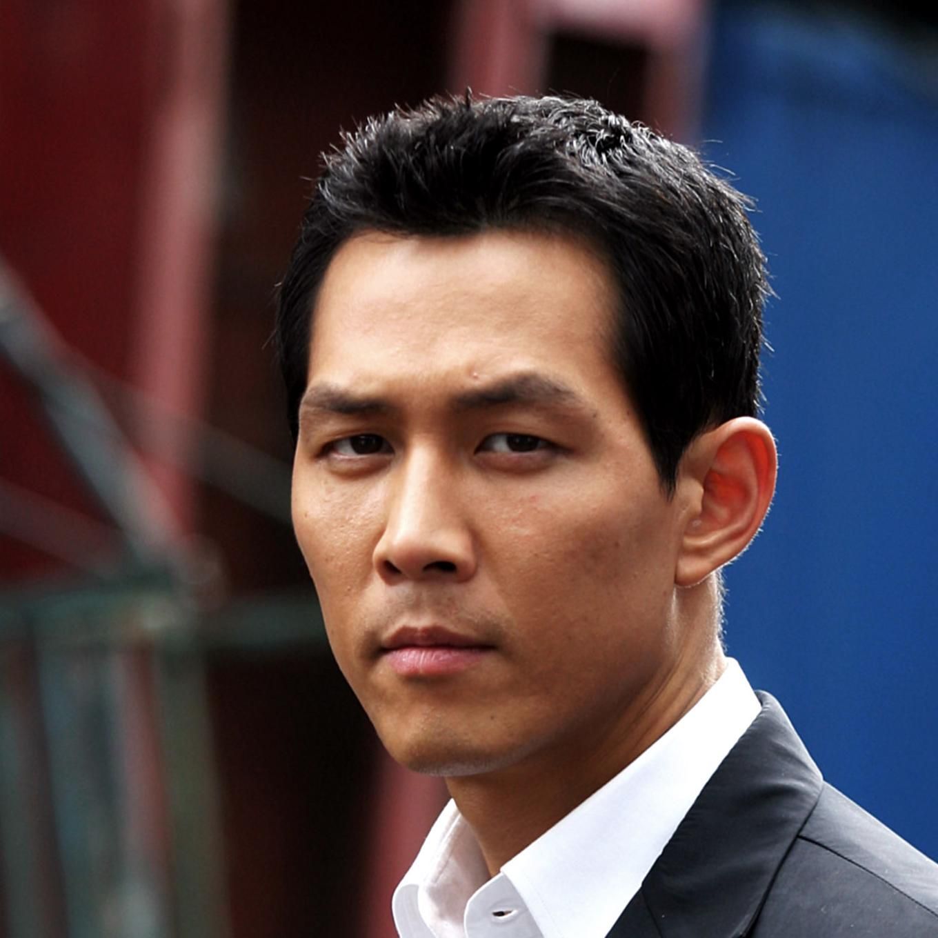 Watch Squid Game - Season 2 • Episode 1 - Bread and Lottery Full Episode Online - Plex