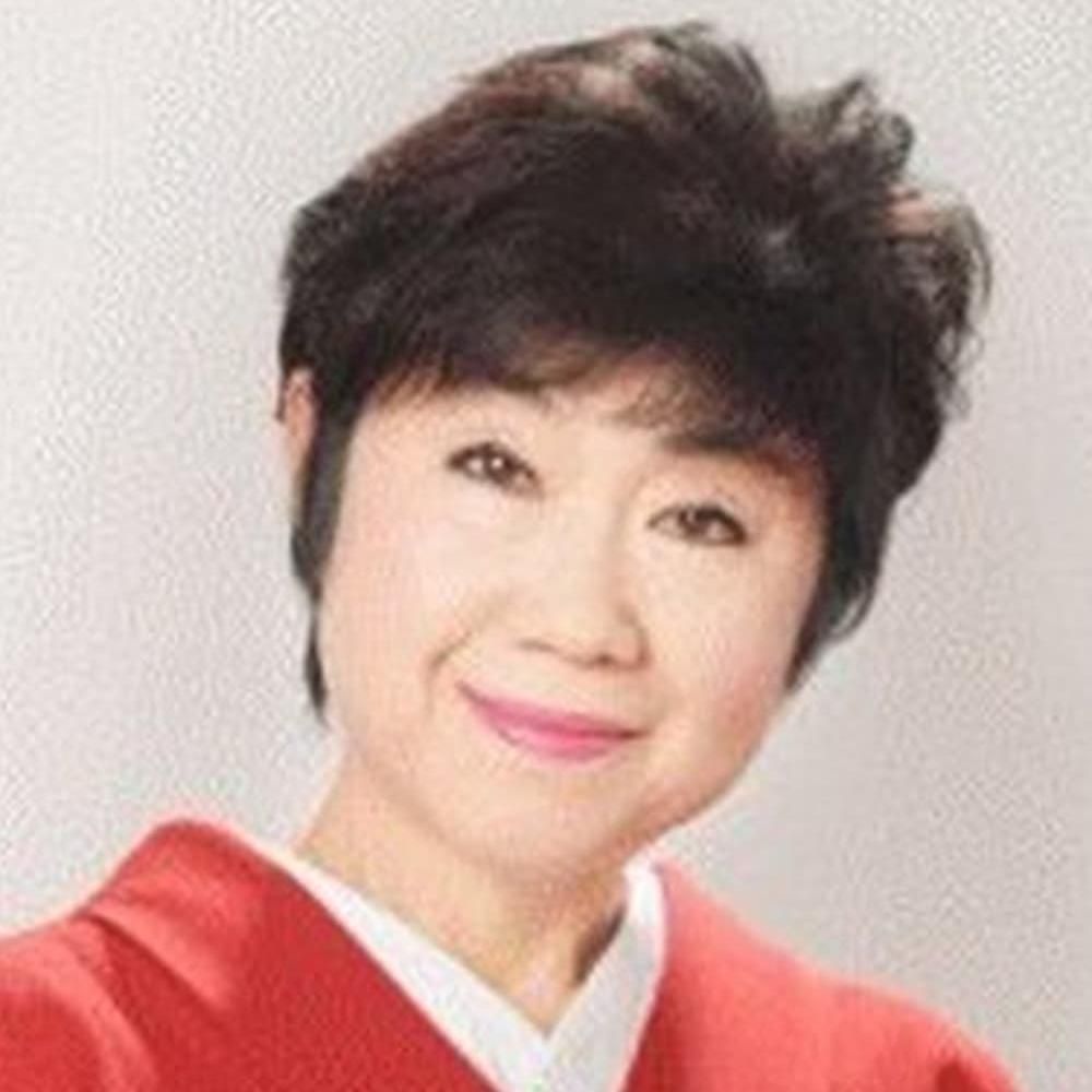 Crayon Shin-chan: The Adult Empire Strikes Back (2001) - Plex