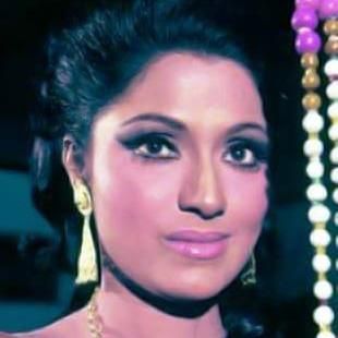 Saajan Ka Ghar (1994) - Plex