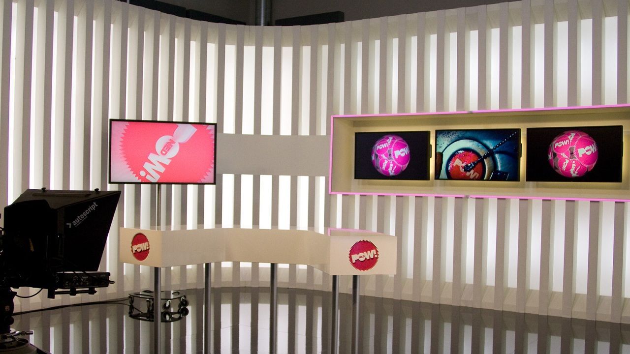 PowNews · Season 1 - Plex