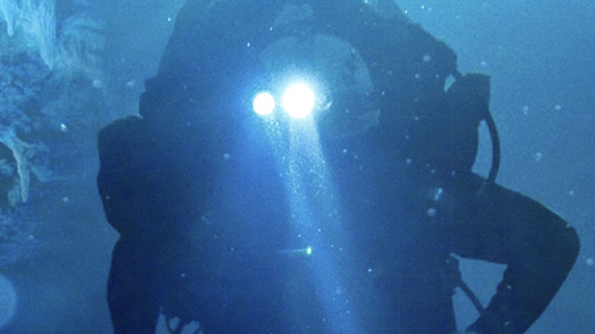 Diving · Season 1 - Plex