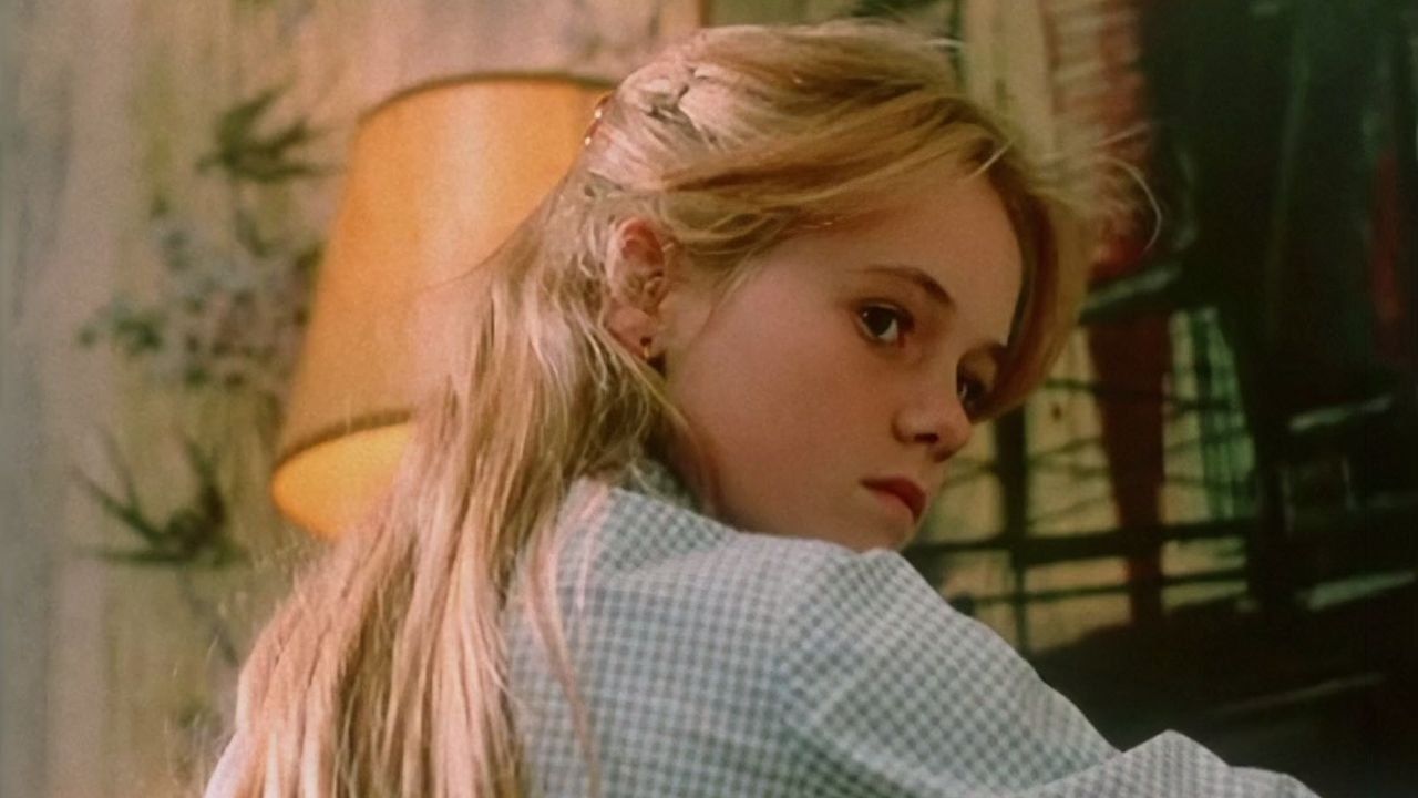 Minuet (1982) - Plex